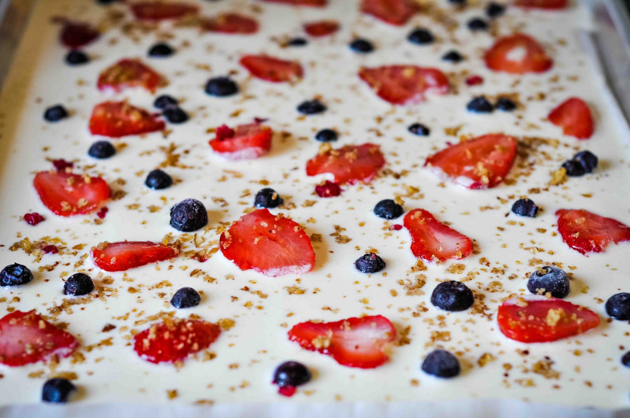 Frozen Kefir or Yogurt Bark {easy probiotic snack for kids}