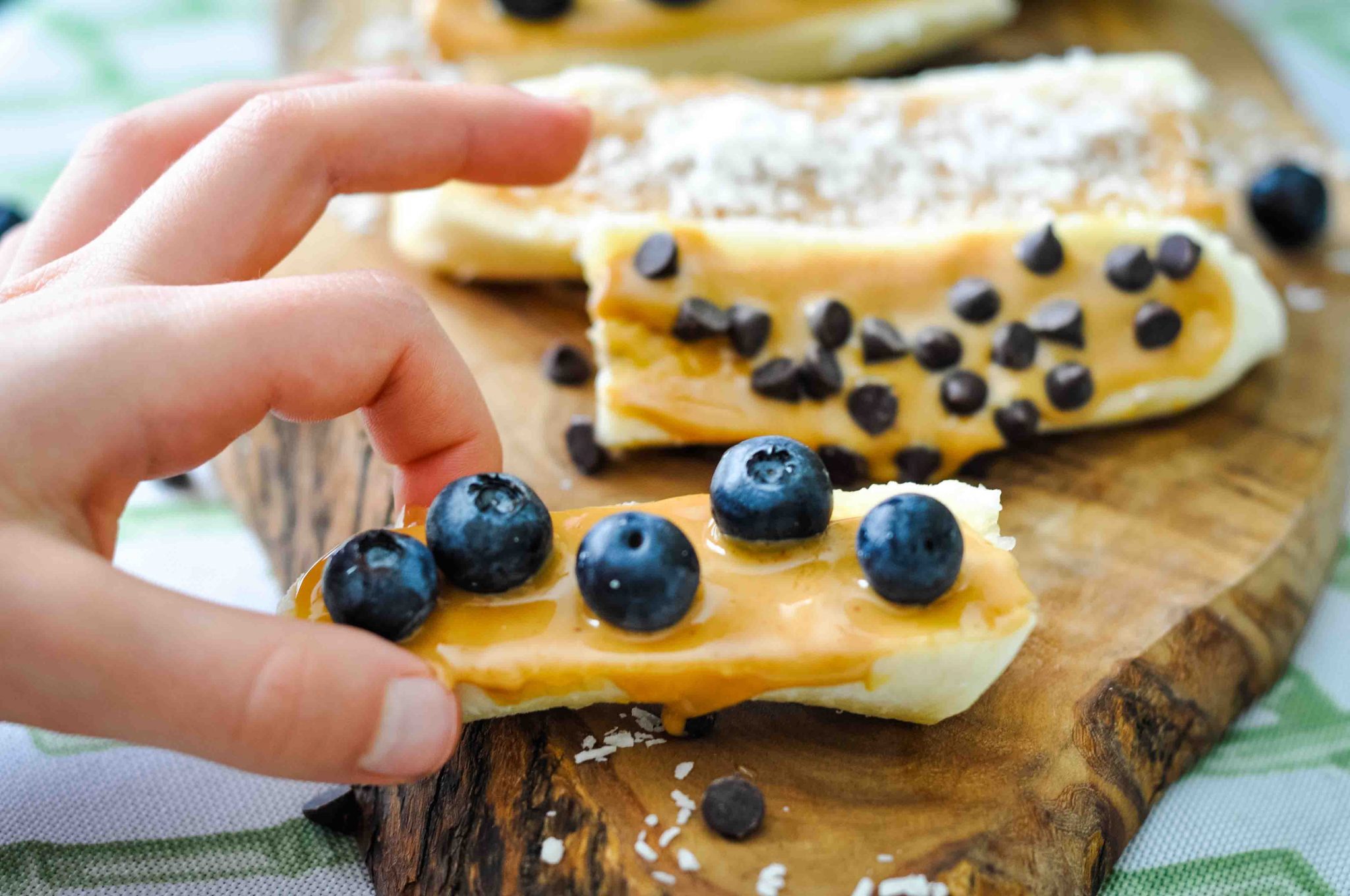 EASY Banana Peanut Butter Snack (w/ Yummy Toppings)