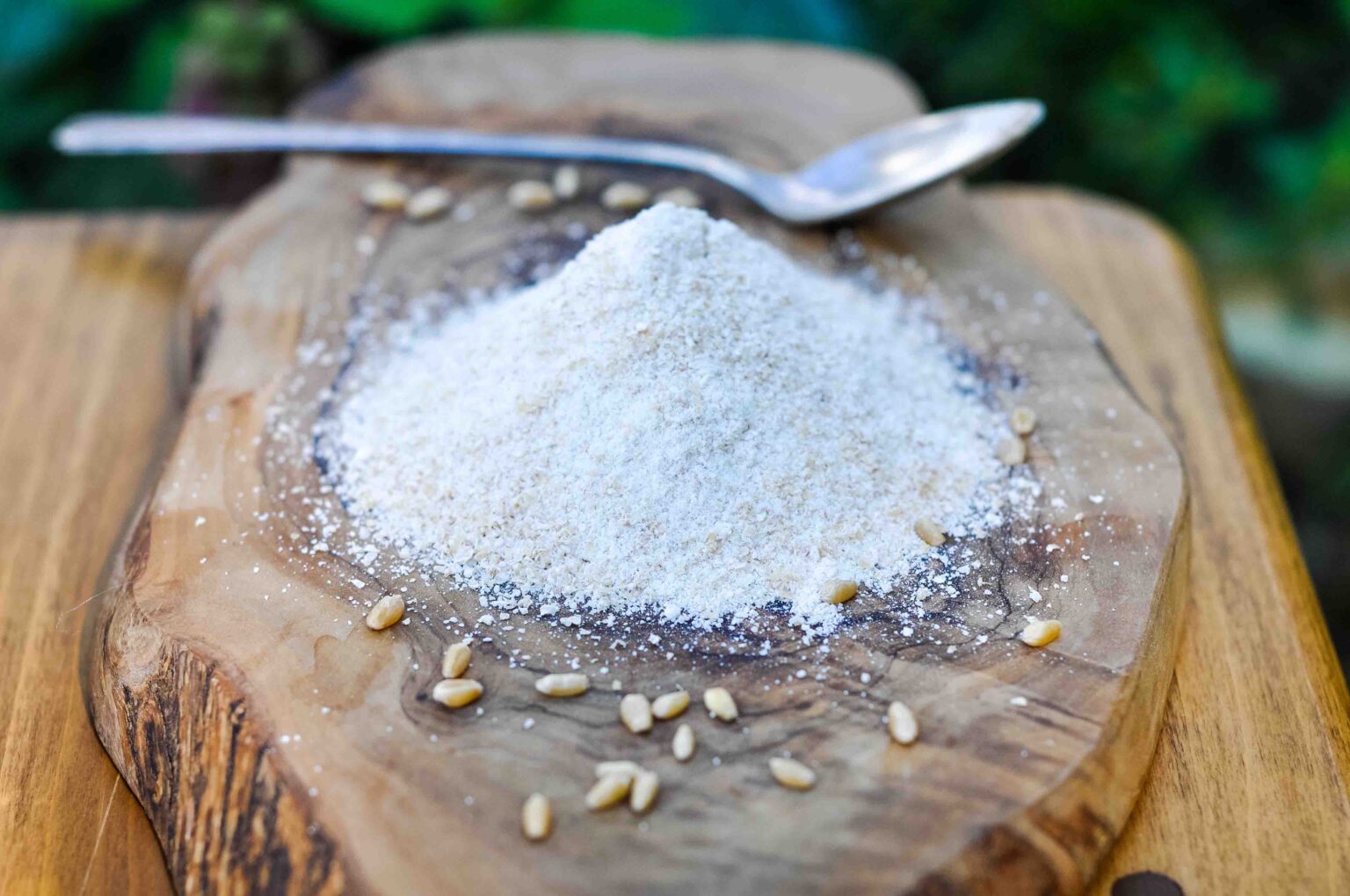 How to Make Flour at Home (nutrition benefits & full tutorial)